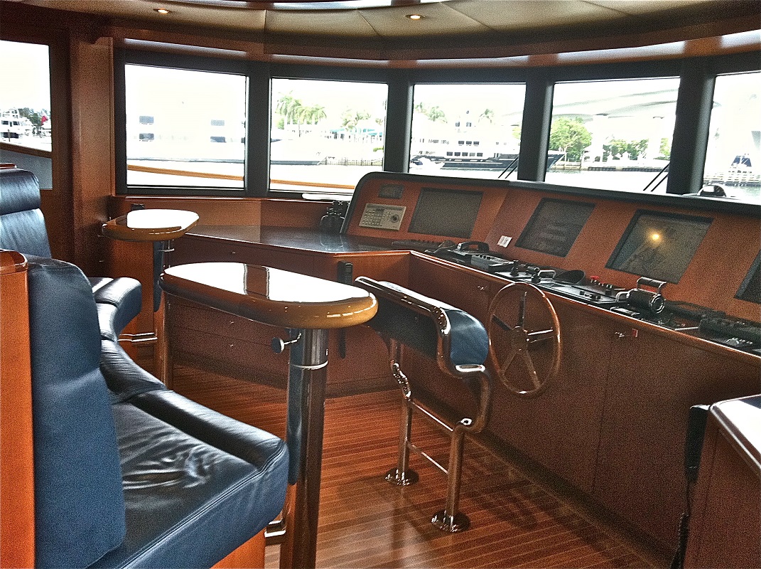 Yacht REEF CHIEF, Trinity Yachts | CHARTERWORLD Luxury Superyacht Charters